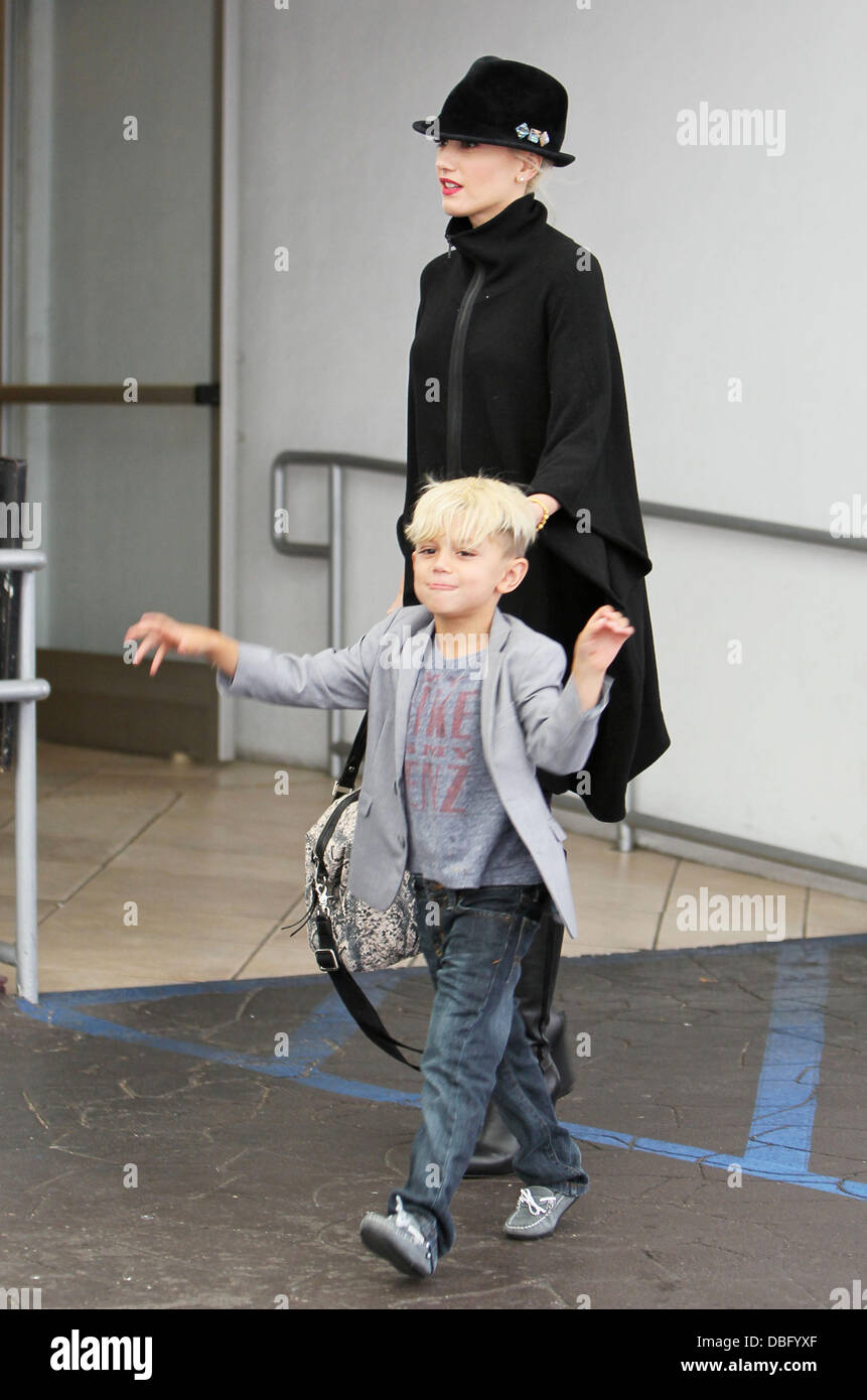 Gwen Stefani and her son Kingston leaving E Baldi restaurant beverly ...