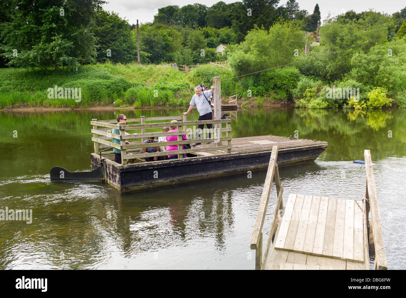 Hampton Loade pedestrian cable ferry in action on the river Severn ...