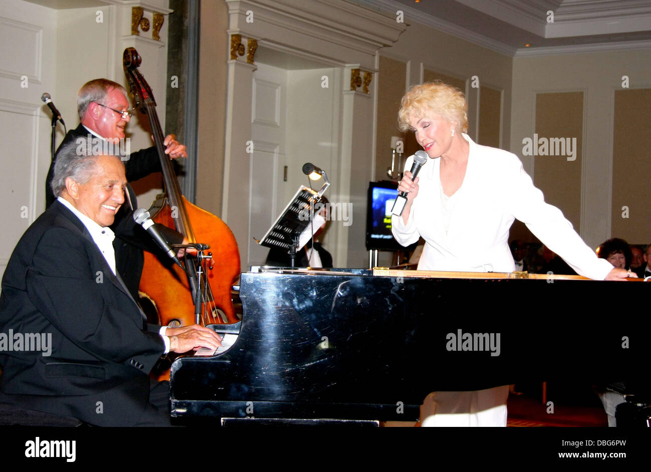Buddy Greco and Lezlie Anders The Heritage Foundation Annual Summer ...