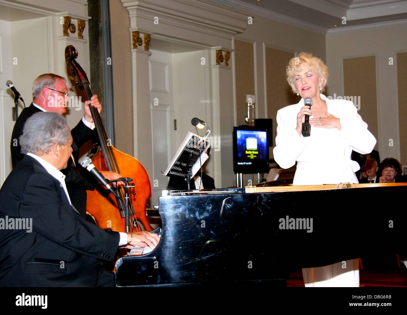 Buddy Greco and Lezlie Anders The Heritage Foundation Annual Summer ...