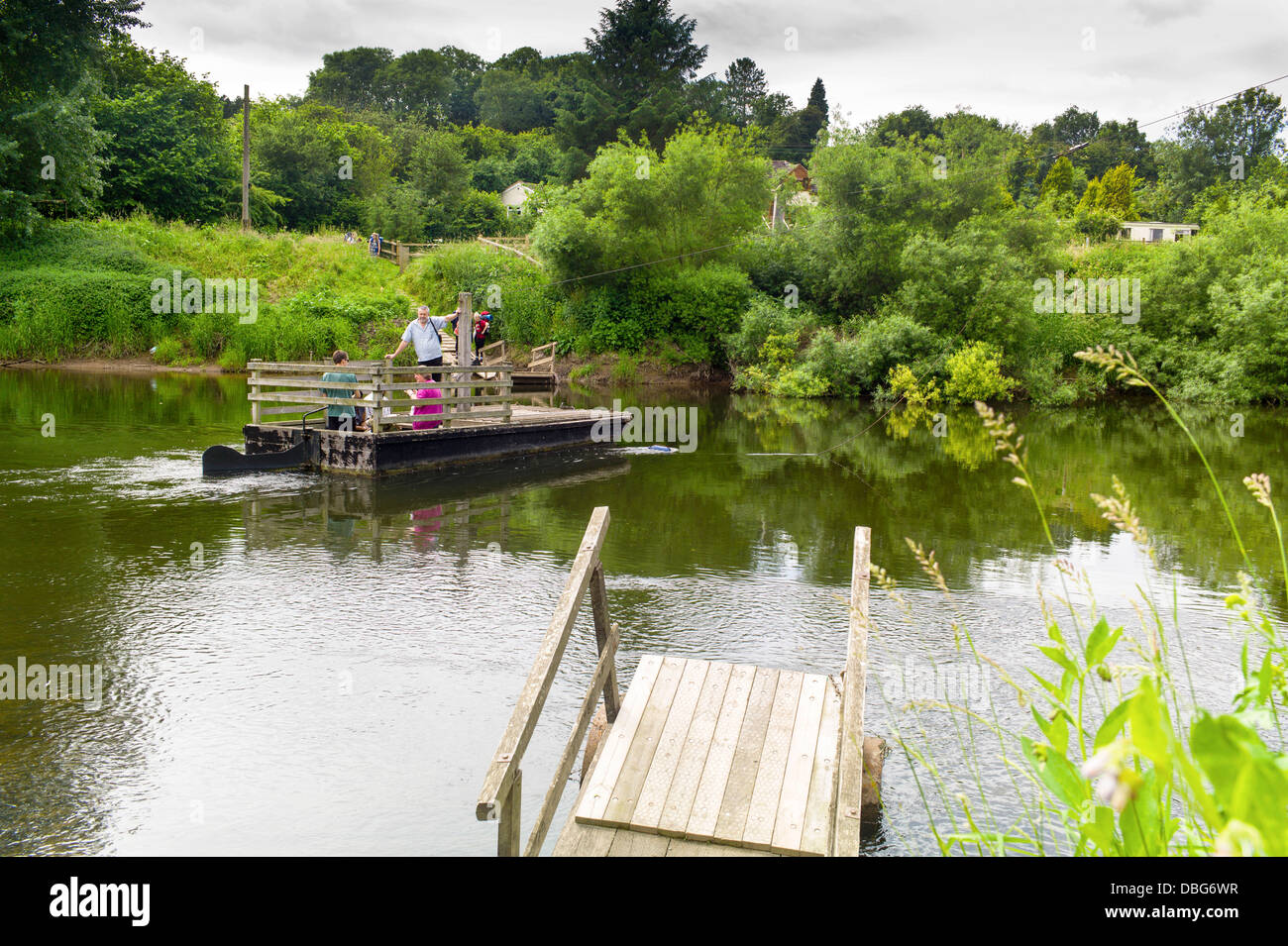 Hampton Loade pedestrian cable ferry in action on the river Severn ...