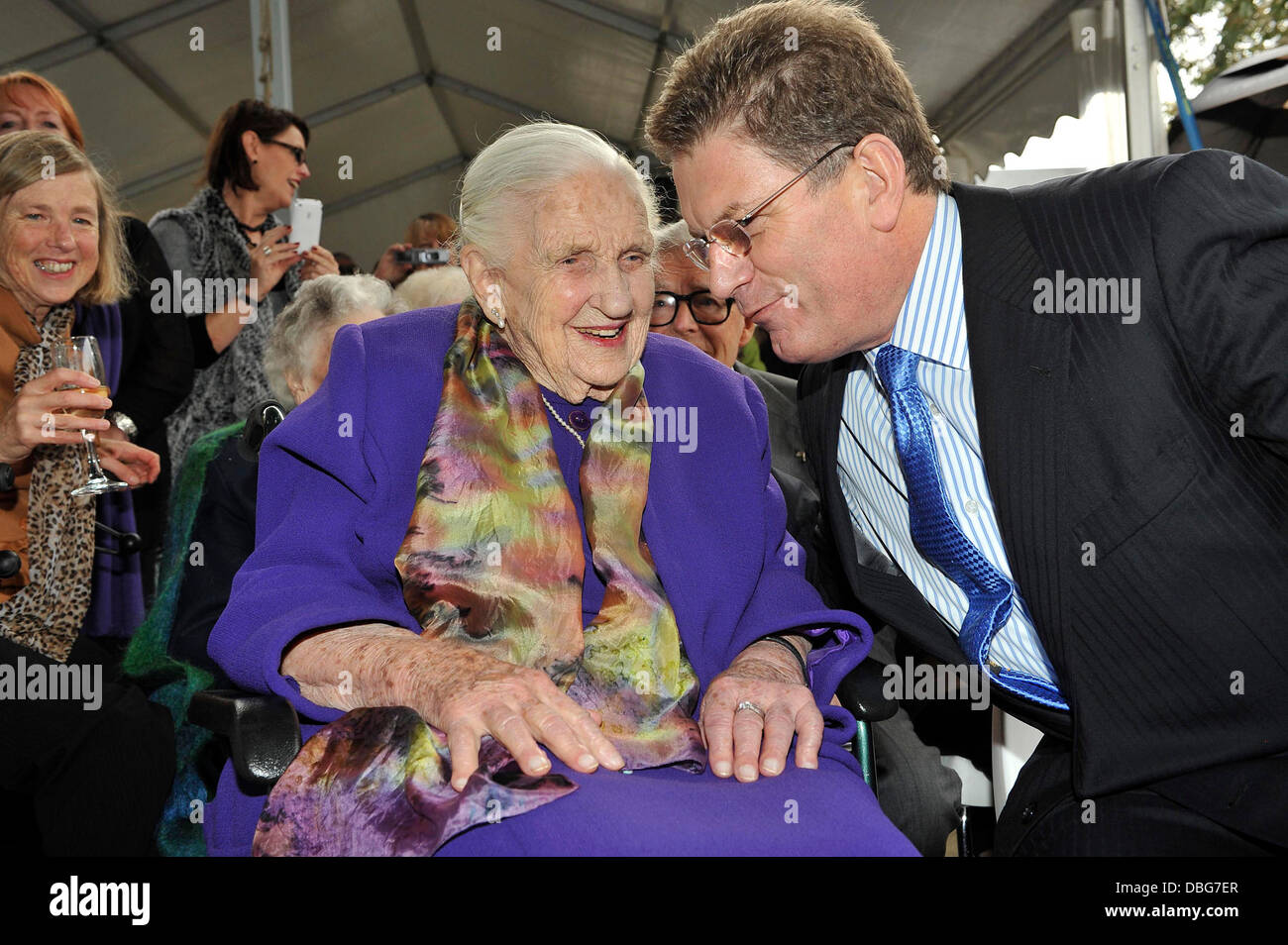 ***File Photo*** Dame Elisabeth Murdoch, mother of News Corp. CEO ...