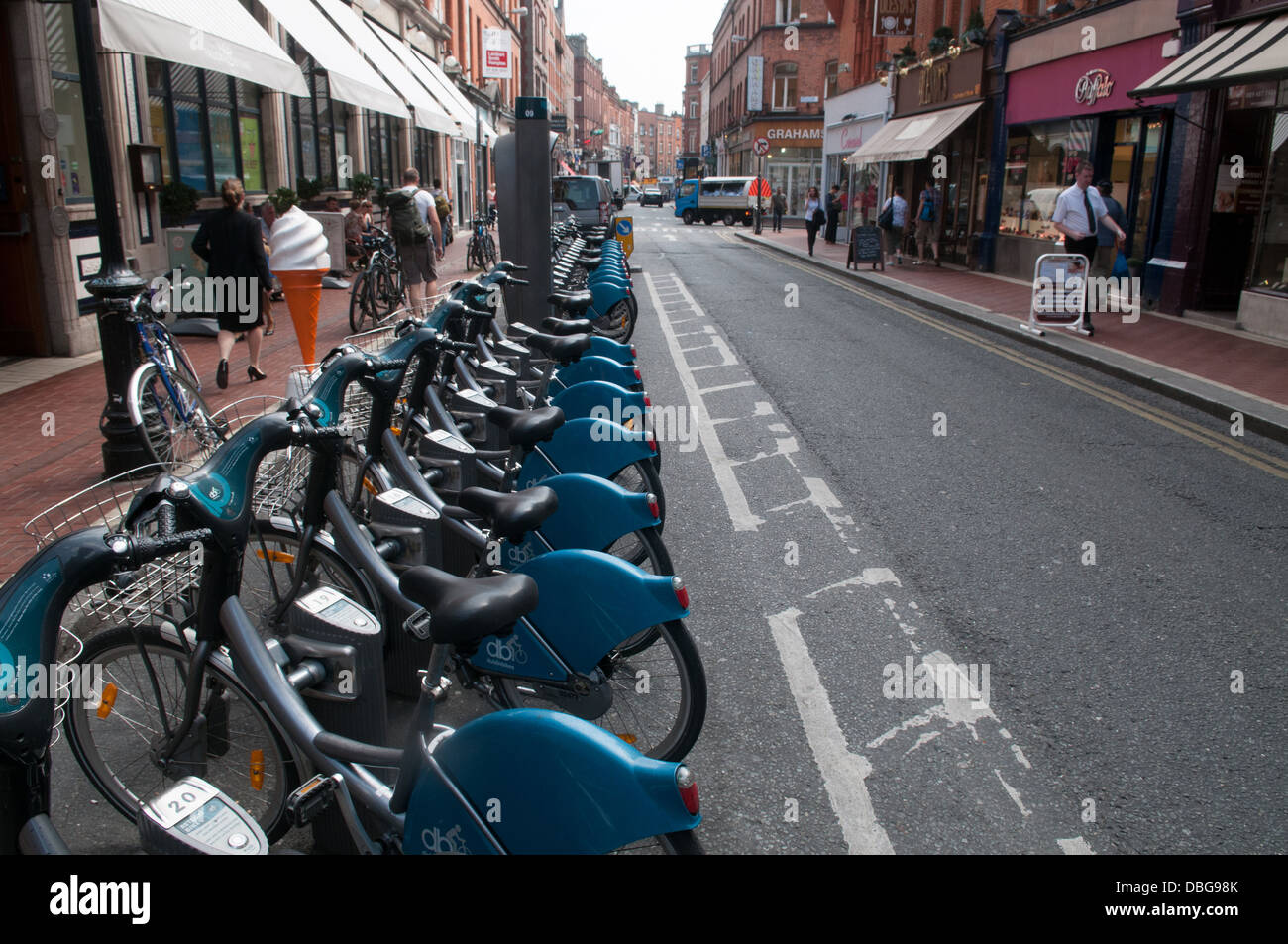 Rent a bicycles hi-res stock photography and images - Alamy