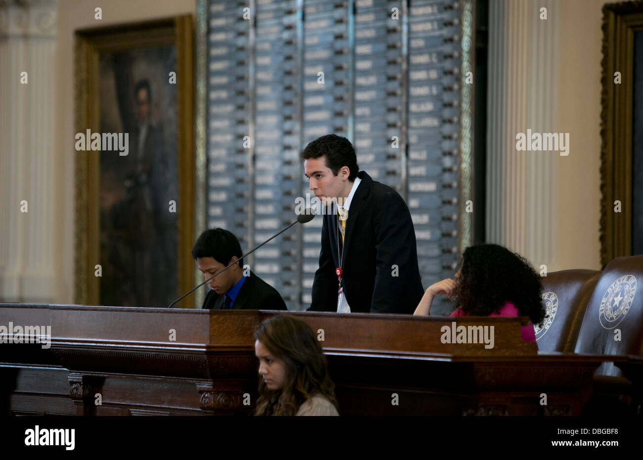 High school students participate in a mock legislative session at the ...