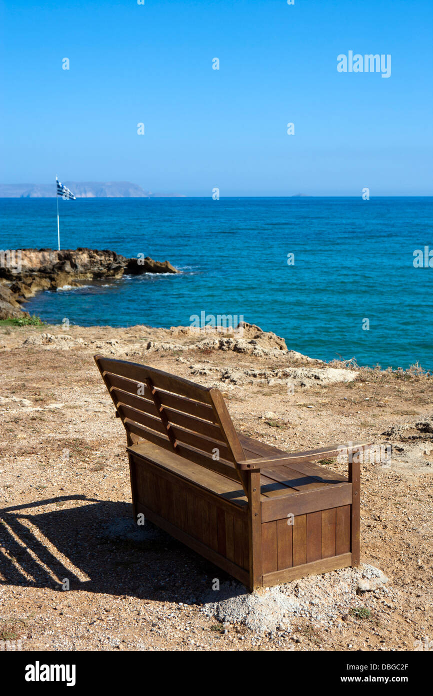 Bench with a view hi-res stock photography and images - Alamy