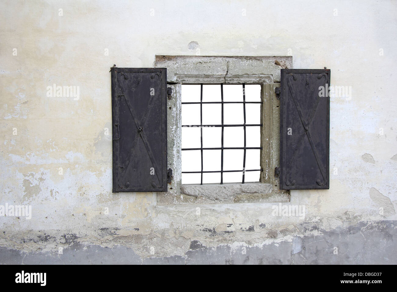 Old prison gates hi-res stock photography and images - Alamy