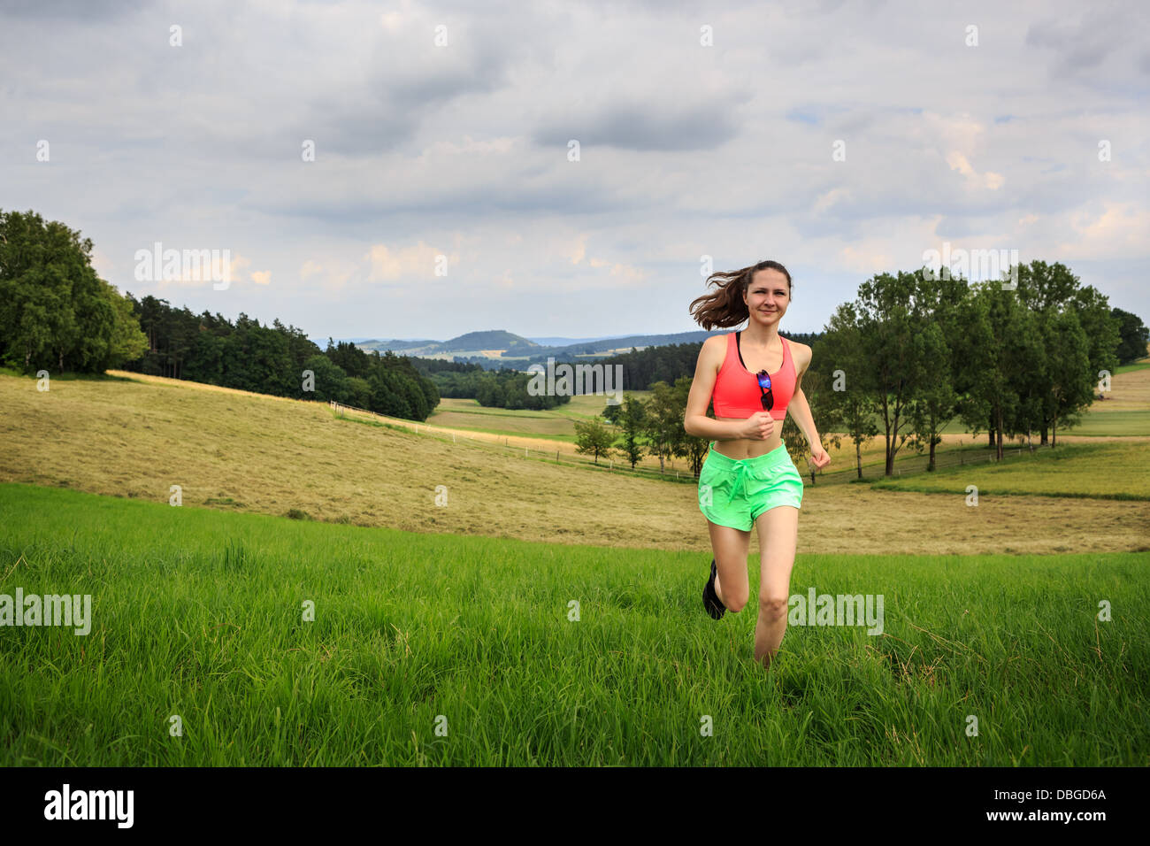 Girl cross country run hi-res stock photography and images - Alamy