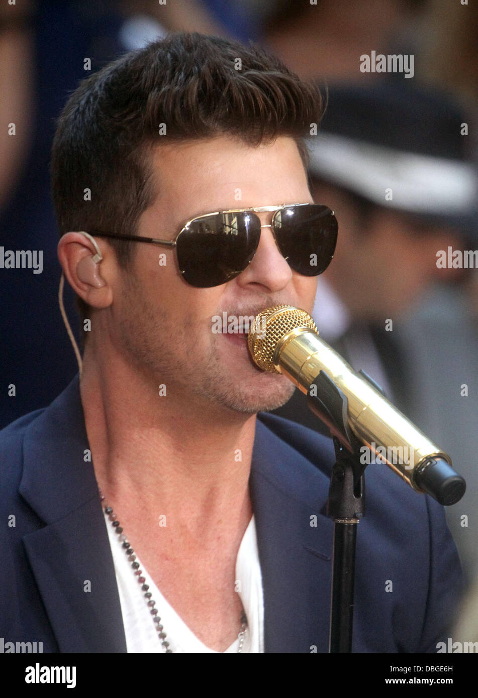 New York, New York, USA. 30th July, 2013. Singer ROBIN THICKE performs ...