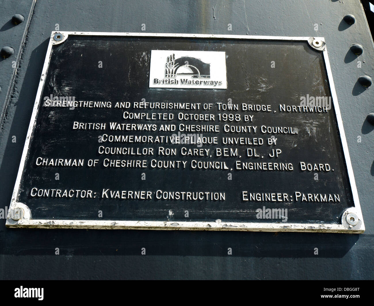 Plaque on bridge hi-res stock photography and images - Alamy