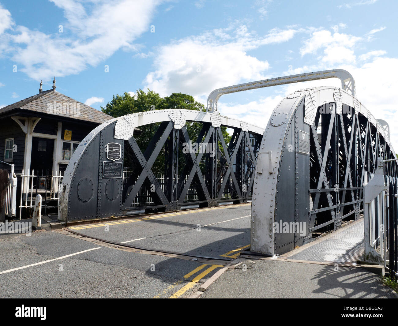 The Town bridge over the River Weaver in Northwich Cheshire UK Stock ...