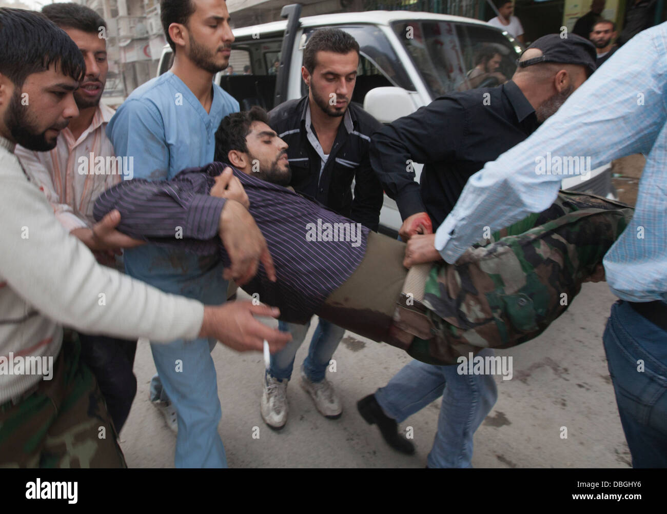 Wounded soldier revolutionary war hi-res stock photography and images ...