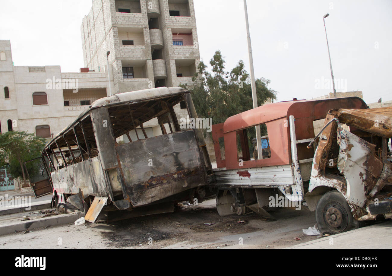 Destroyed vehicles hi-res stock photography and images - Alamy