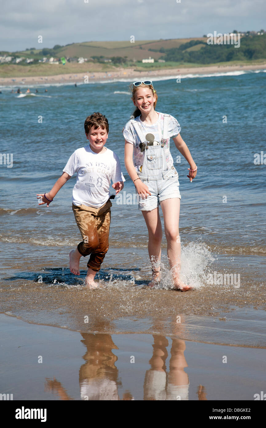 Children seaside girl hi-res stock photography and images - Alamy