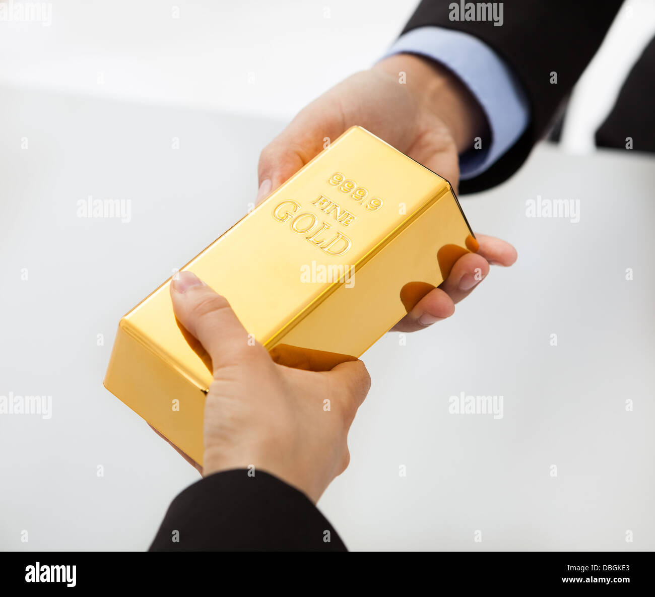 Golden bar hi-res stock photography and images - Alamy