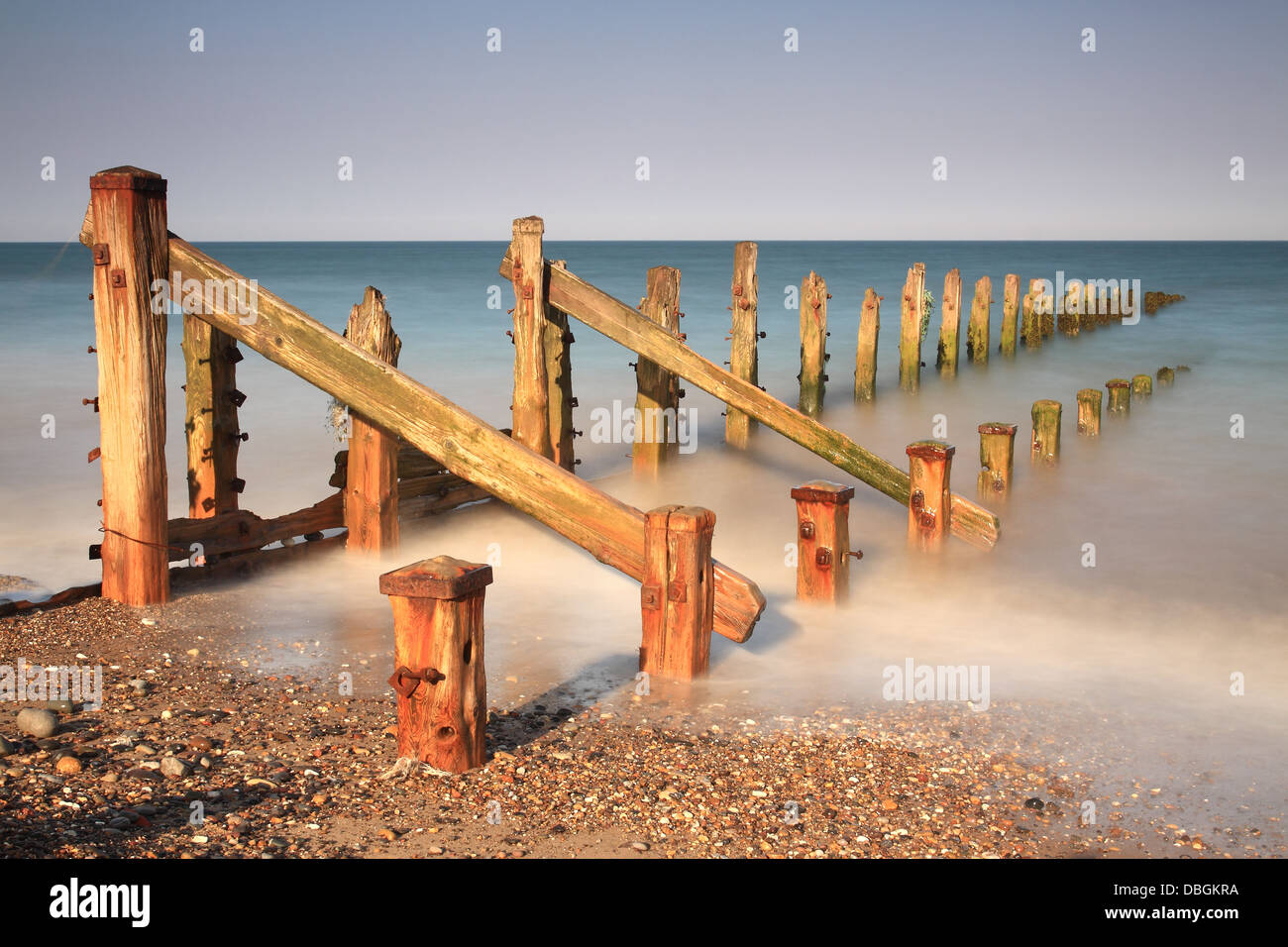Wooden sea defences at Spurn Point in East Yorkshire Stock Photo - Alamy