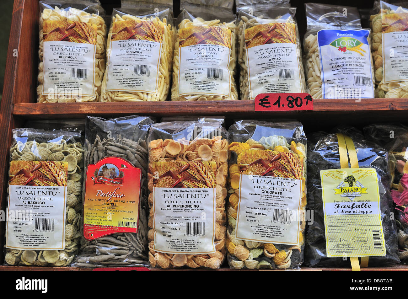 Display sale packaged hi-res stock photography and images - Alamy