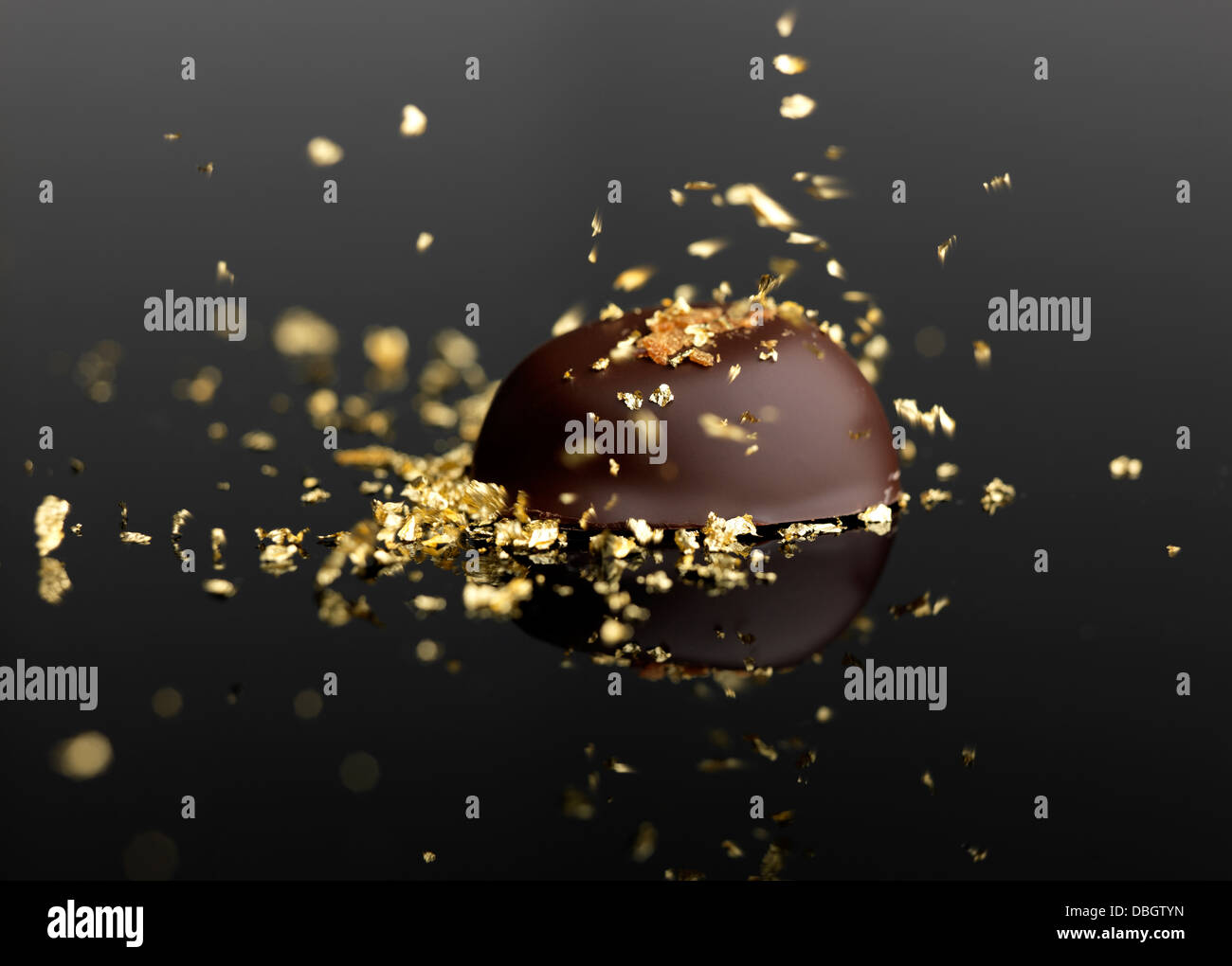 Black chocolat hi-res stock photography and images - Alamy