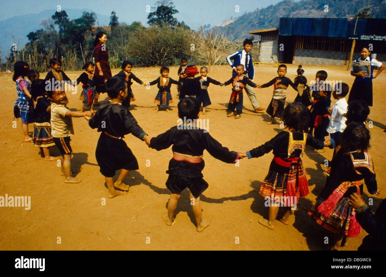 Children circle dance hi-res stock photography and images - Alamy