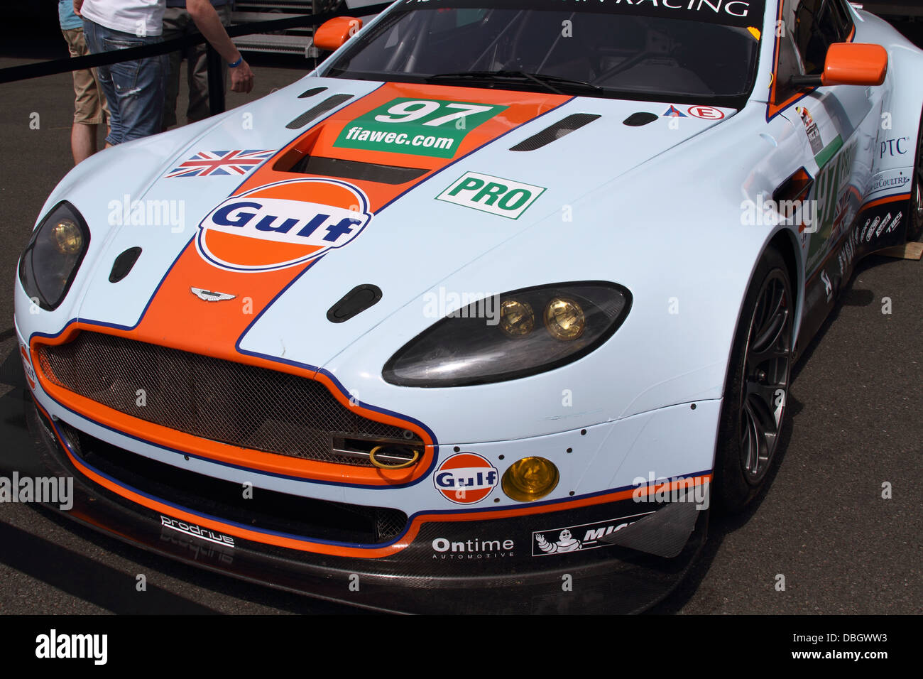 Aston martin cars hi-res stock photography and images - Alamy
