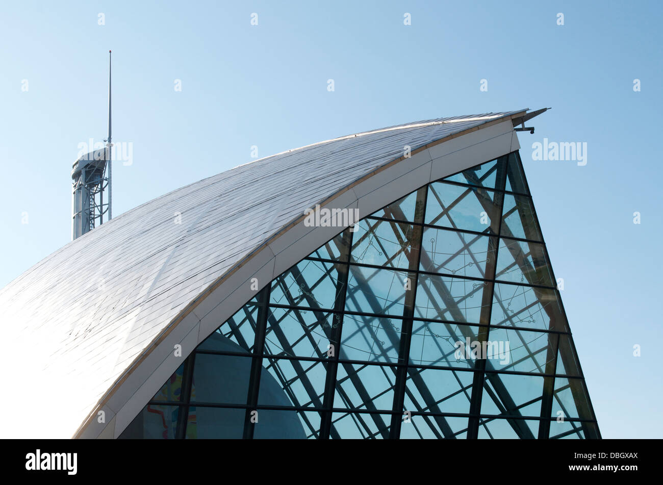 The Science Centre Mall and the Glasgow Tower Stock Photo - Alamy