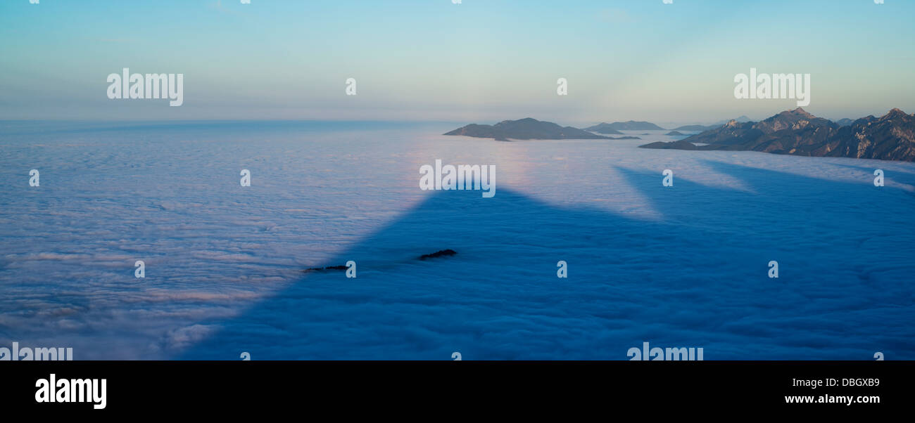 Inversion layer hi-res stock photography and images - Alamy