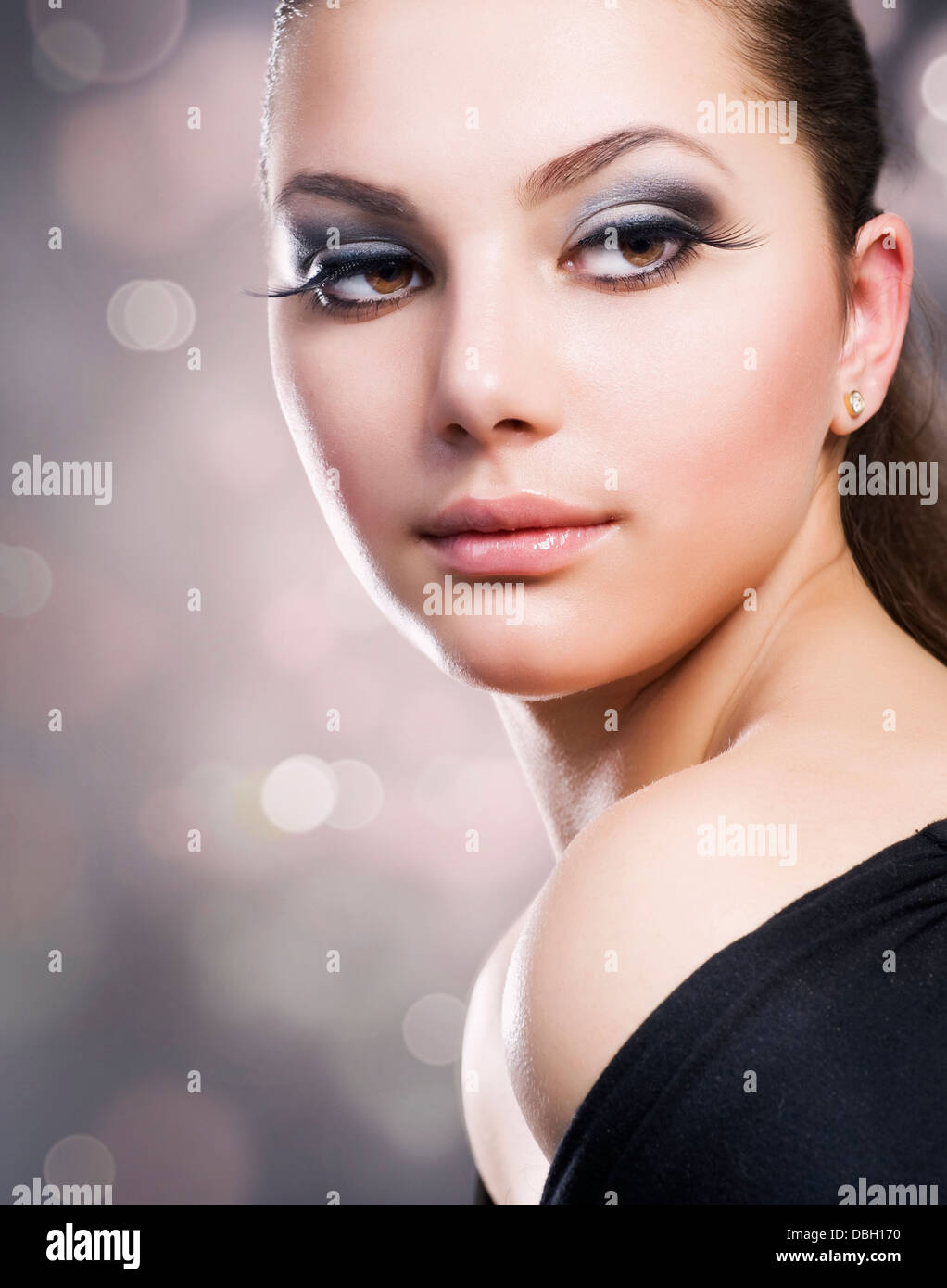 Beautiful Girl's Face. Perfect Makeup Stock Photo - Alamy