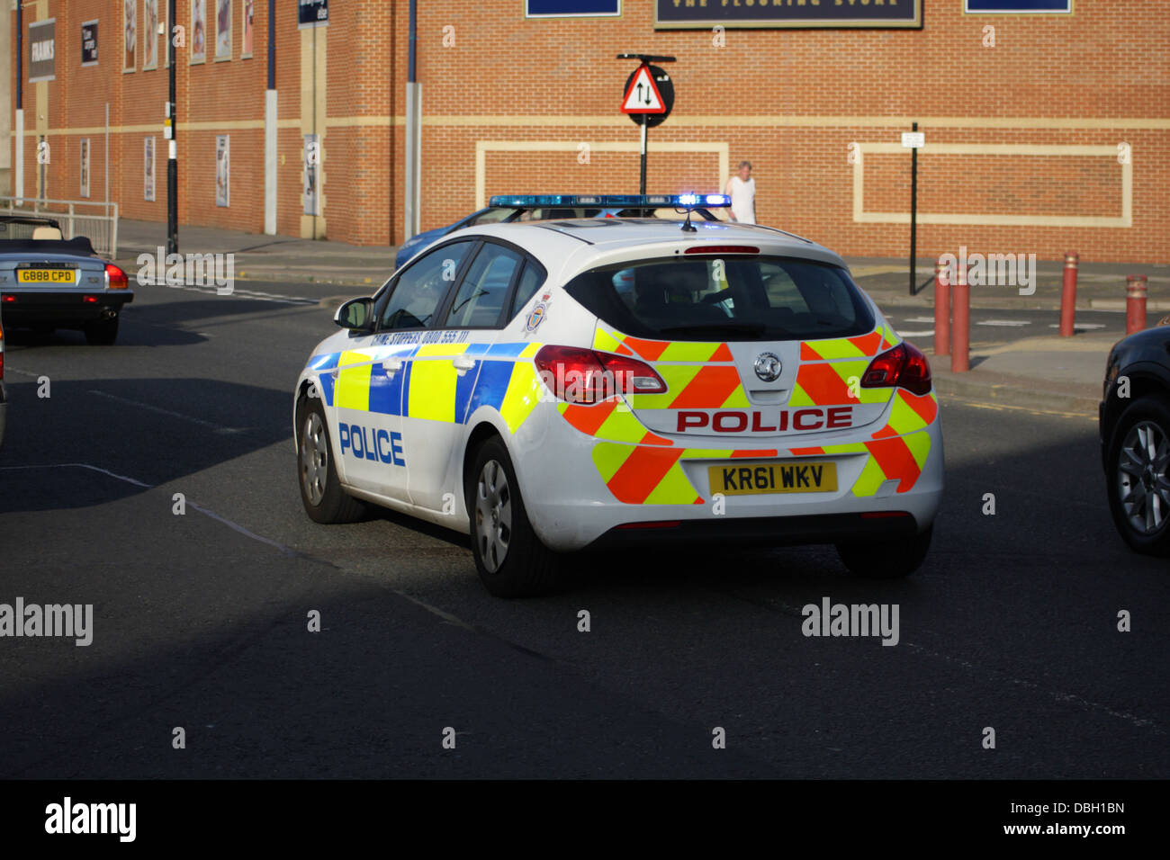 Emergency car responding hi-res stock photography and images - Alamy