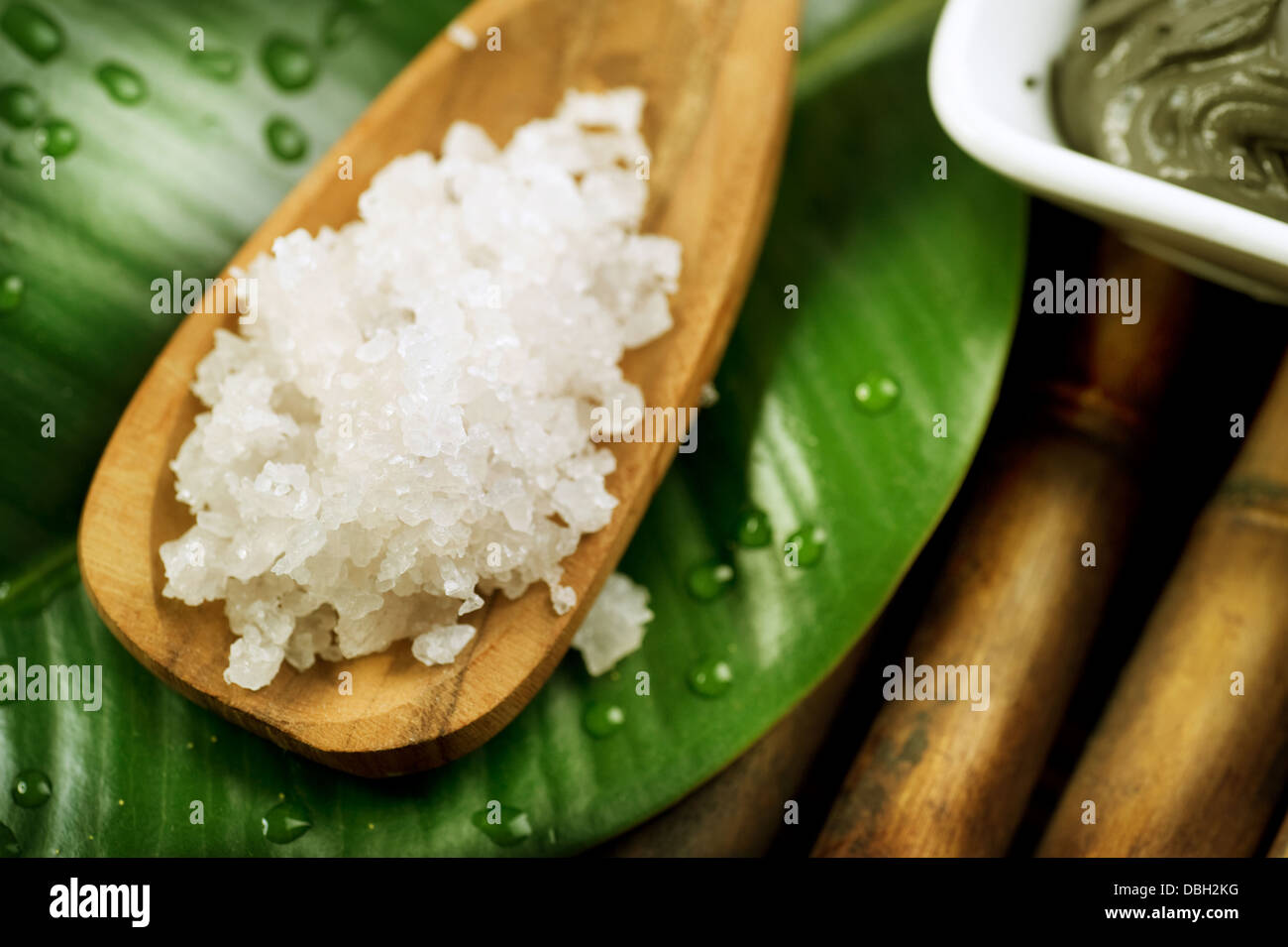 Spa Sea Salt Stock Photo - Alamy