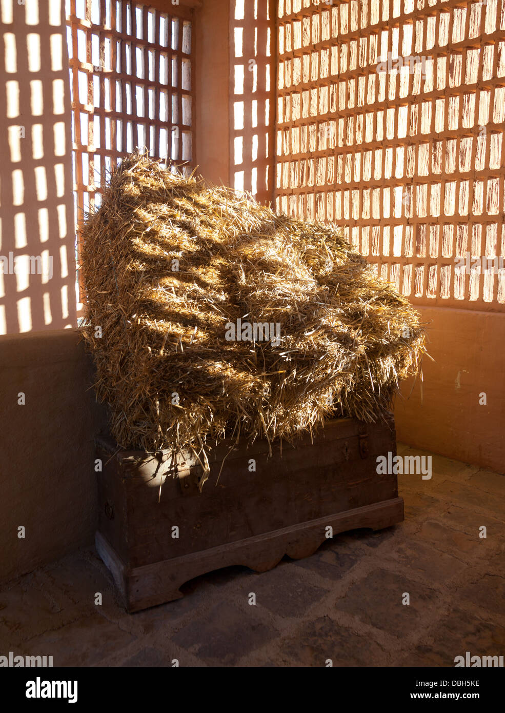 Wooden hay barn hi-res stock photography and images - Alamy