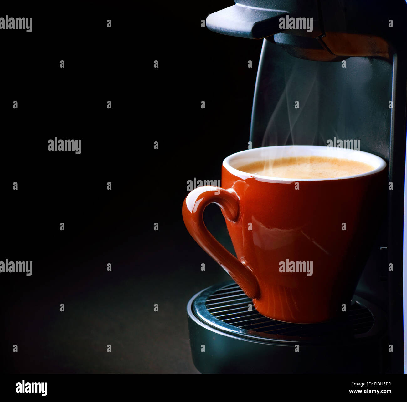 Coffee bean bar hi-res stock photography and images - Alamy