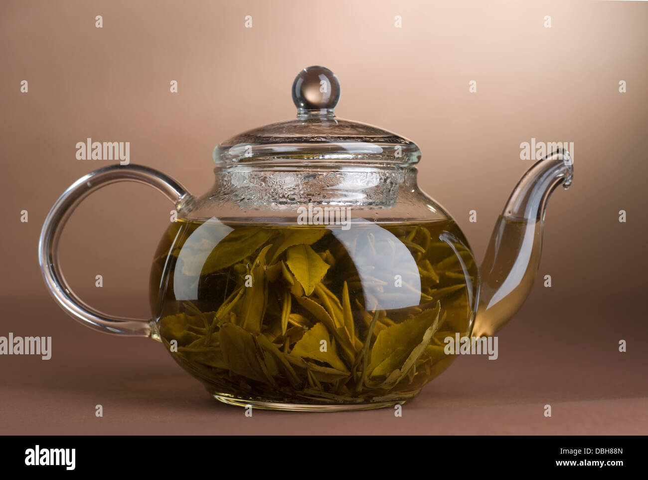 Very big teapot hi-res stock photography and images - Alamy