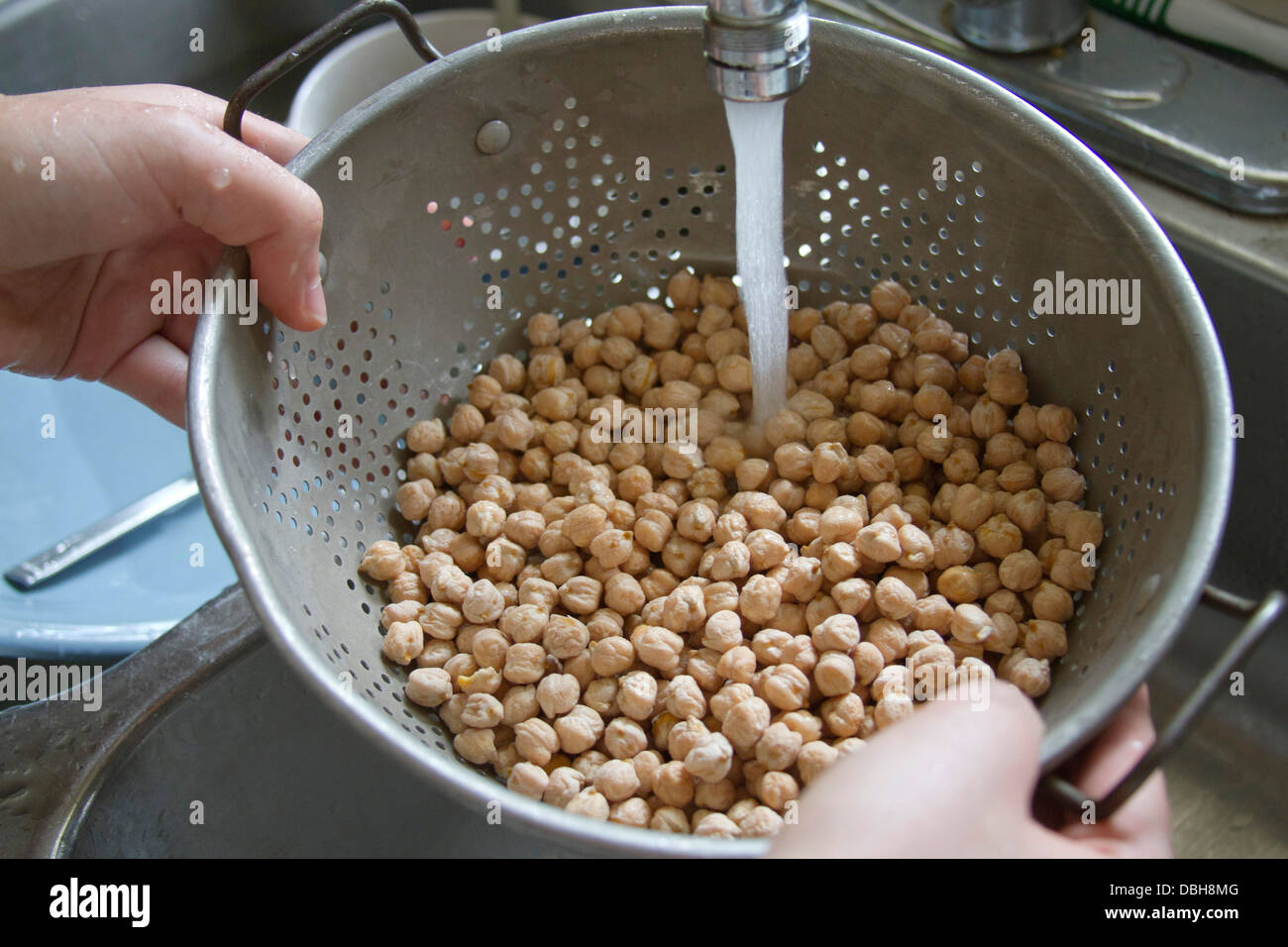 Cleaning beans hi-res stock photography and images - Alamy