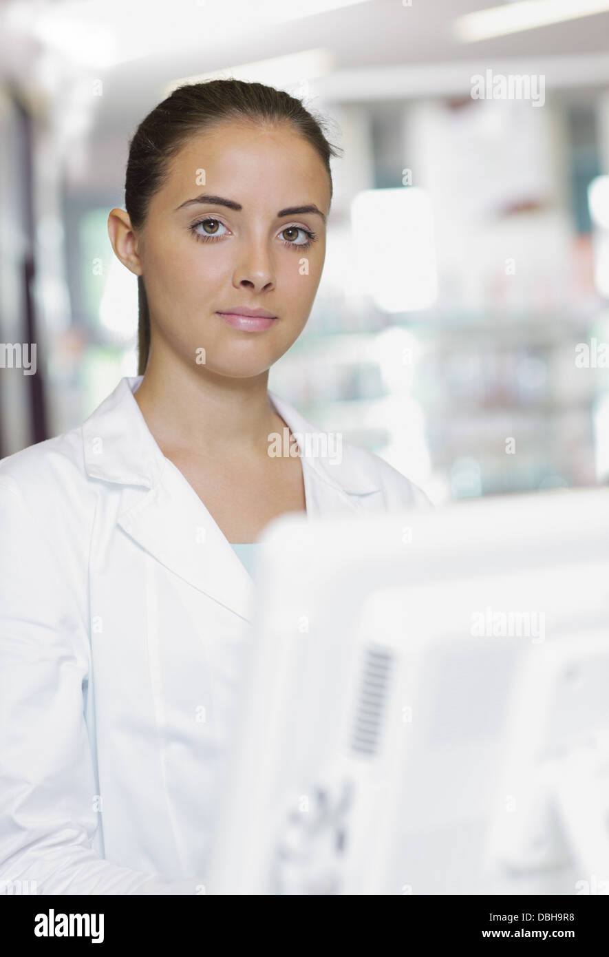 Woman Pharmacist in Pharmacy Stock Photo - Alamy
