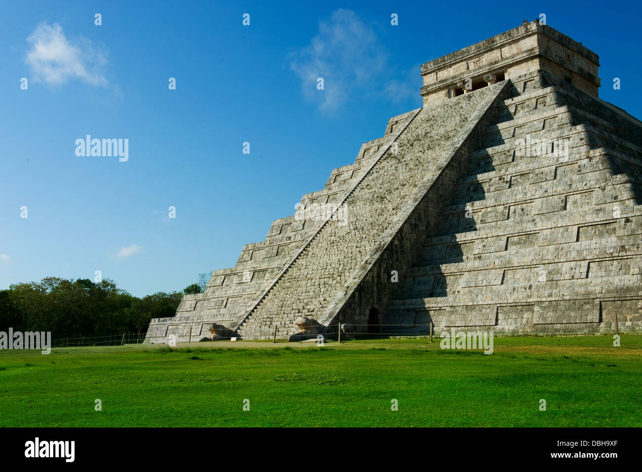 Mayan Pyramid Chichen Itza, Mexico Stock Photo - Alamy
