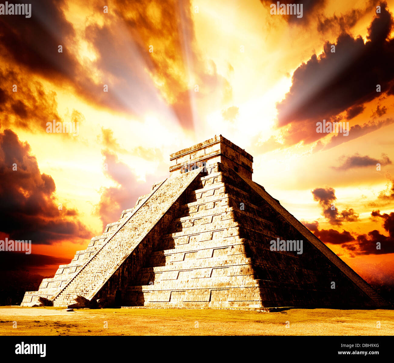 Chichen Itza Mayan Pyramid Stock Photo - Alamy