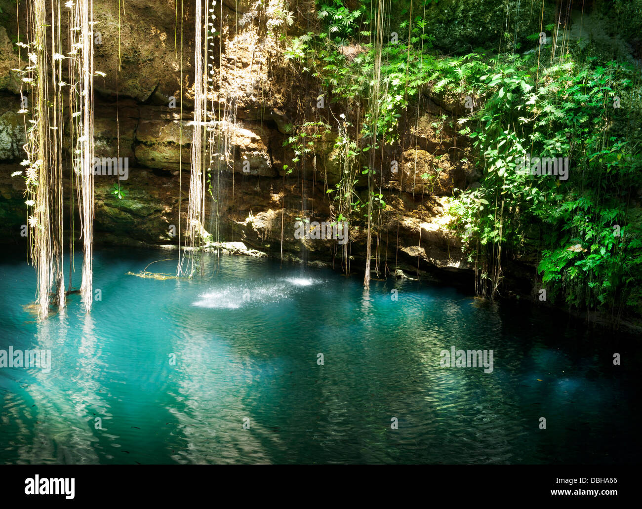Ik-Kil Cenote, Chichen Itza, Mexico Stock Photo - Alamy