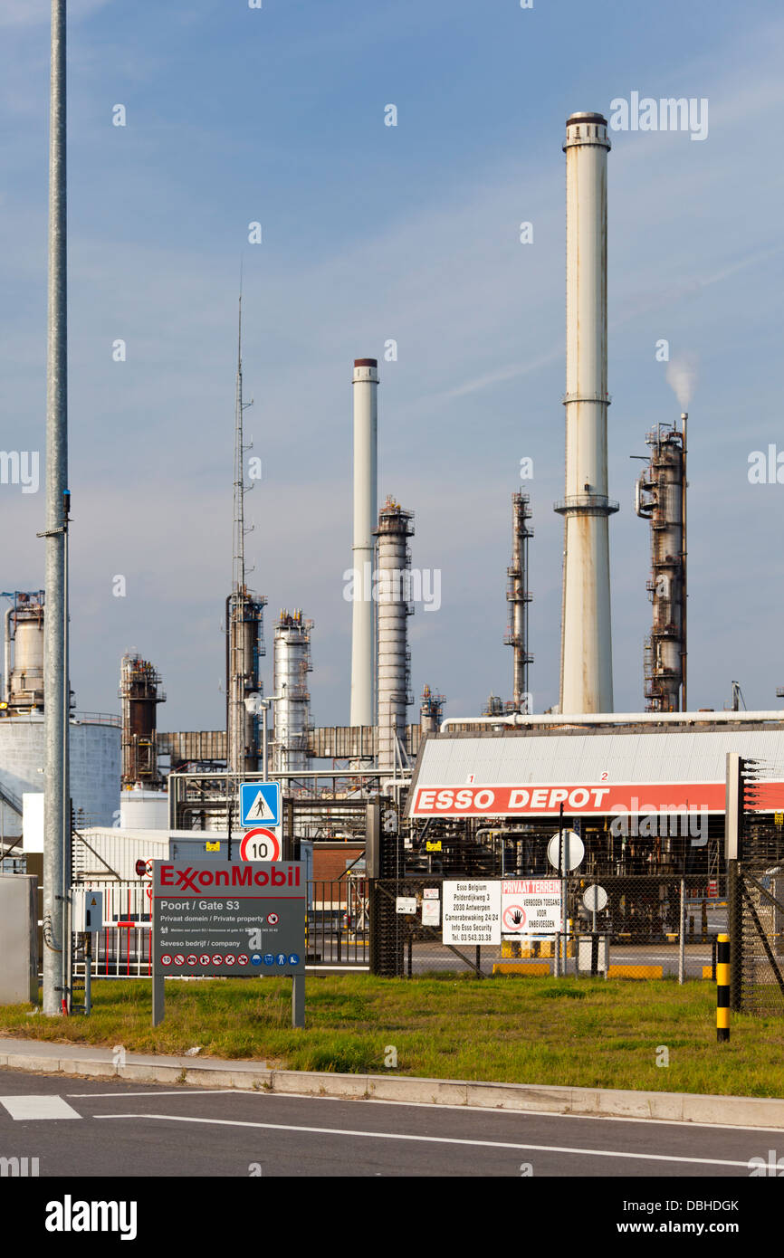 ESSO depot and refinery in the harbor of Antwerp during daytime Stock ...
