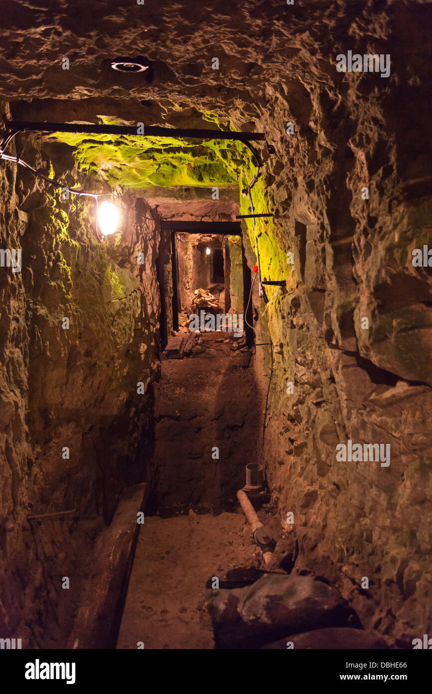 World war 1 tunnel hi-res stock photography and images - Alamy