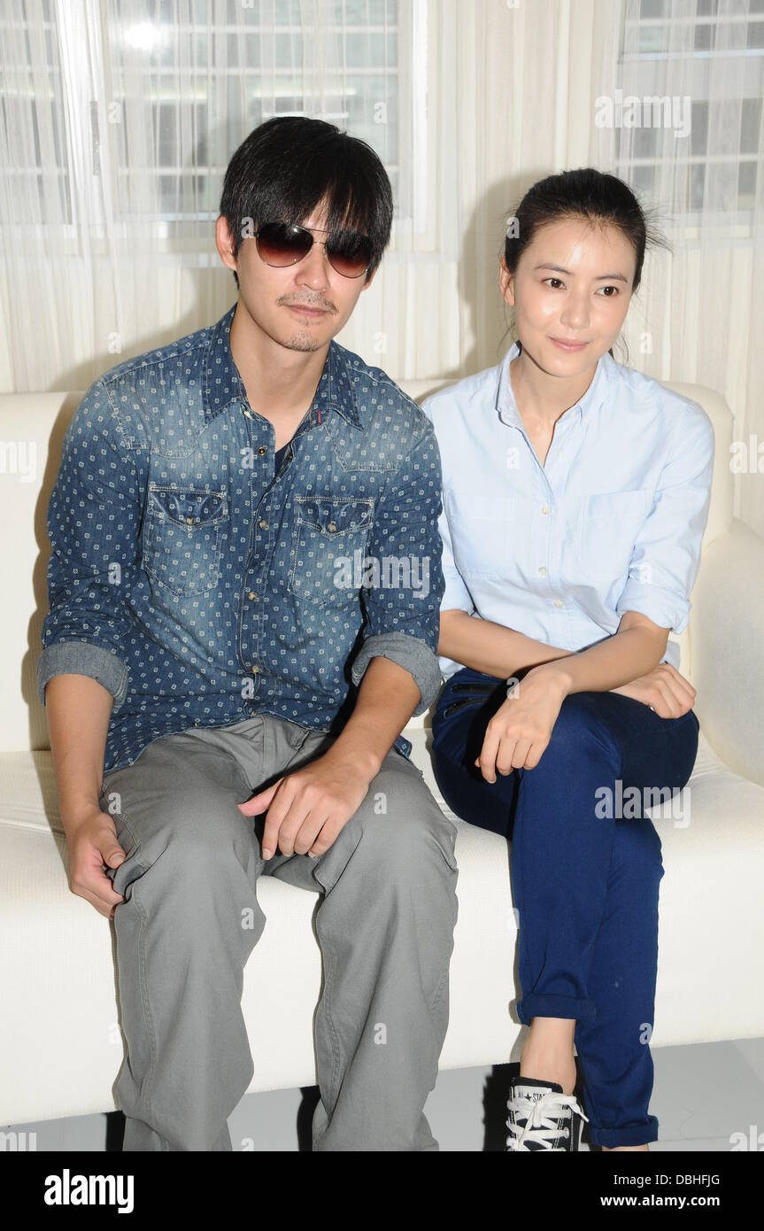 Actor vic actress chou miriam actress yeung hi-res stock photography ...