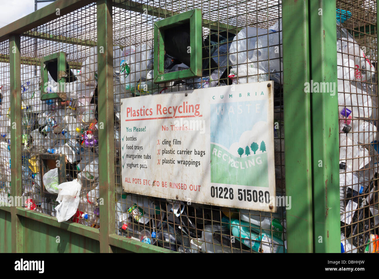 Skip cage hi-res stock photography and images - Alamy