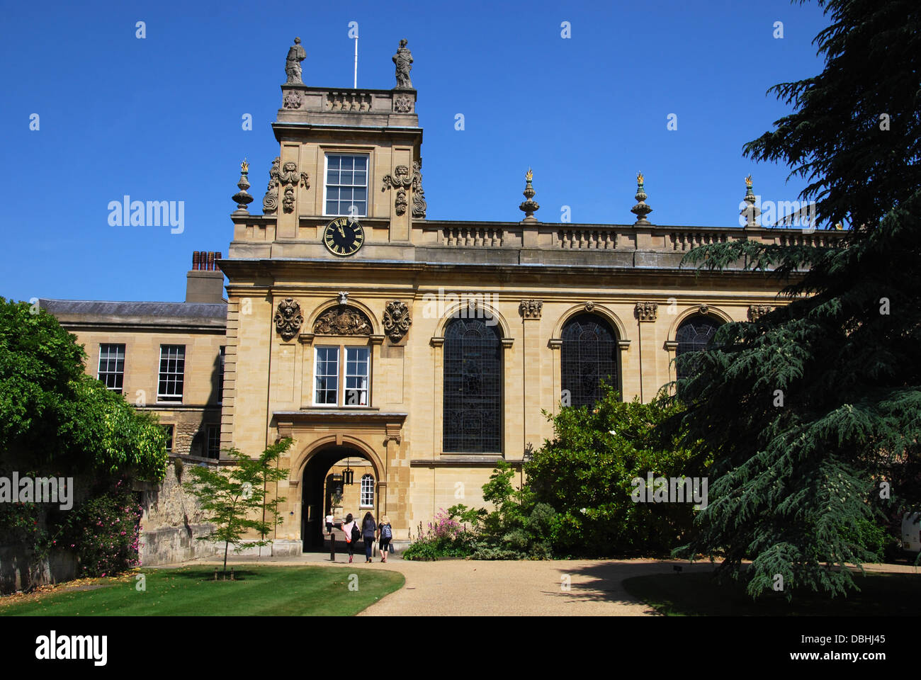 Quad trinity college oxford hi-res stock photography and images - Alamy