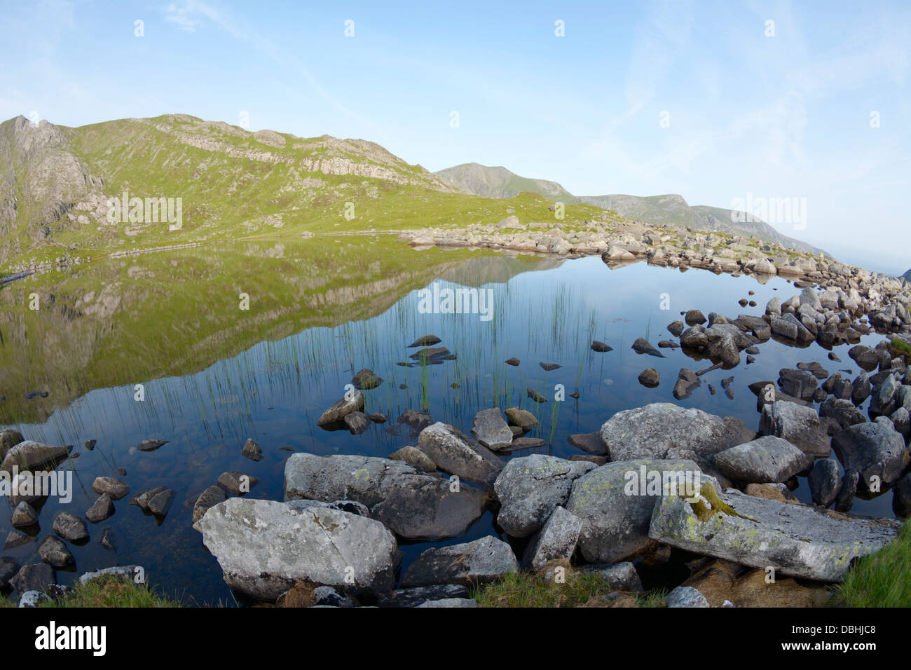 Llyn Bochlwyd in the Glyder mountain range in Snowdonia Stock Photo - Alamy