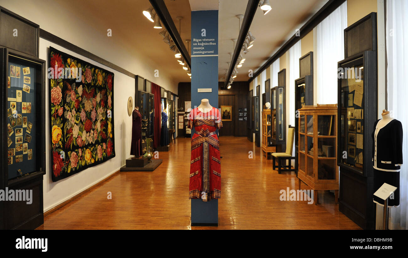 History museum museum hi-res stock photography and images - Alamy