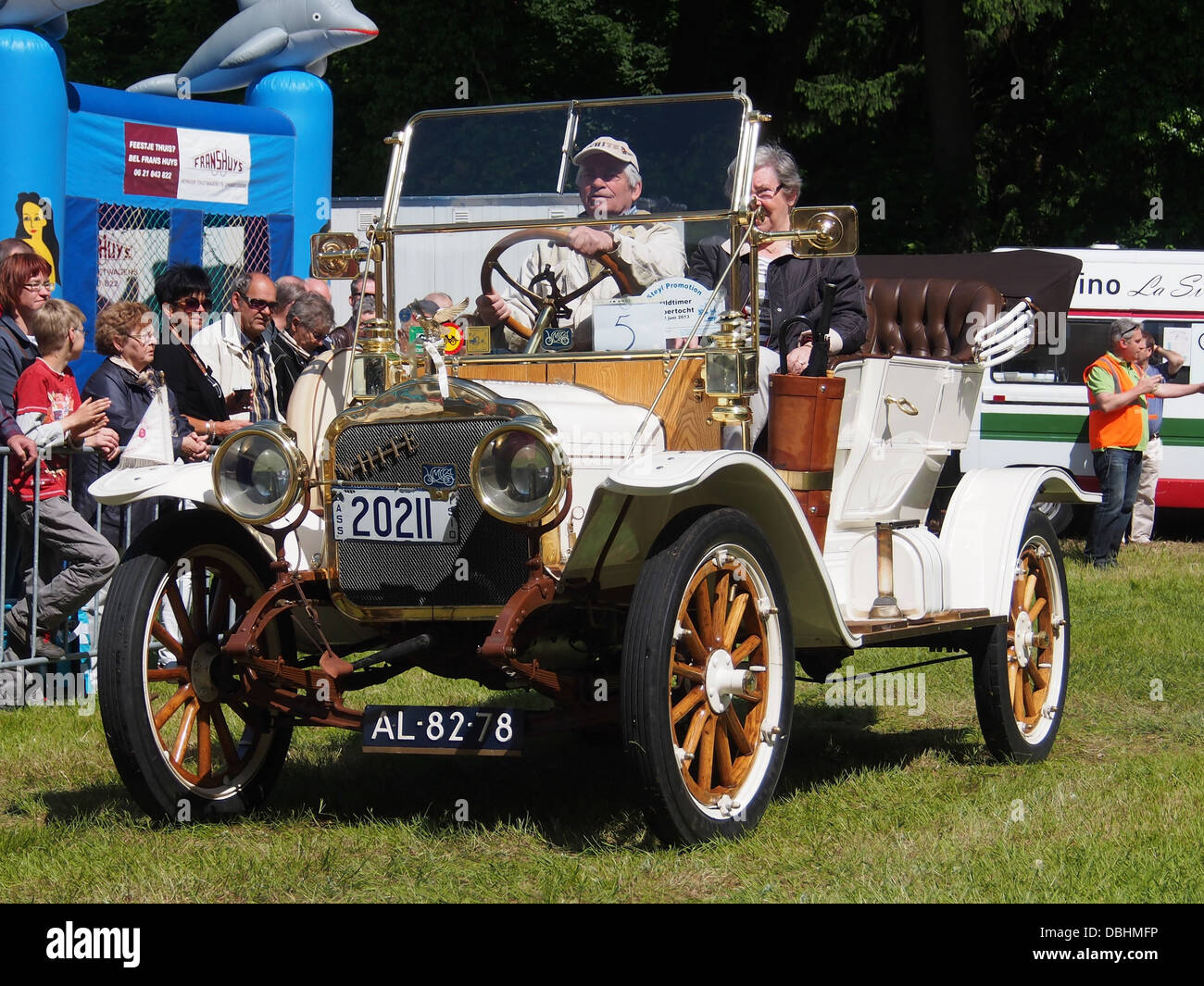The 1910 White G-A, a classic car, was showcased at a vintage car show ...