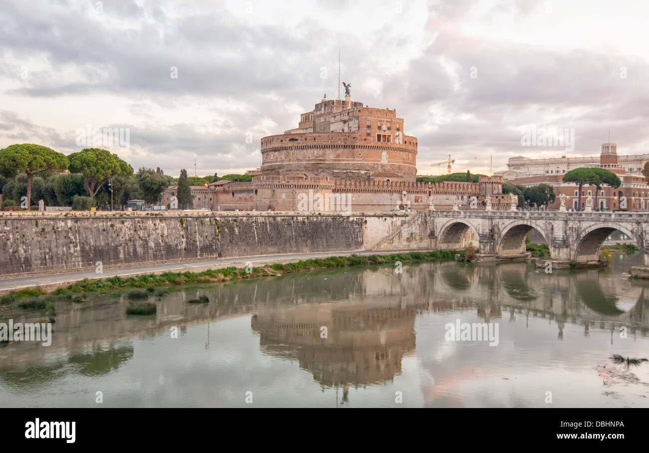 Tiber River as it passes through the castle and bridge of The Sant ...
