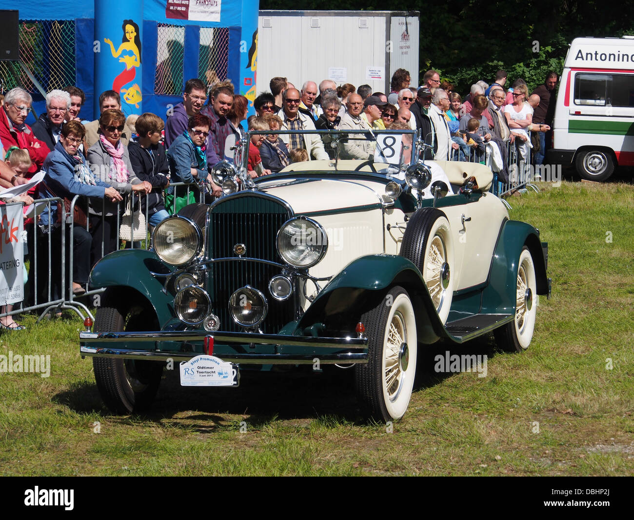 Old chrysler car hi-res stock photography and images - Alamy