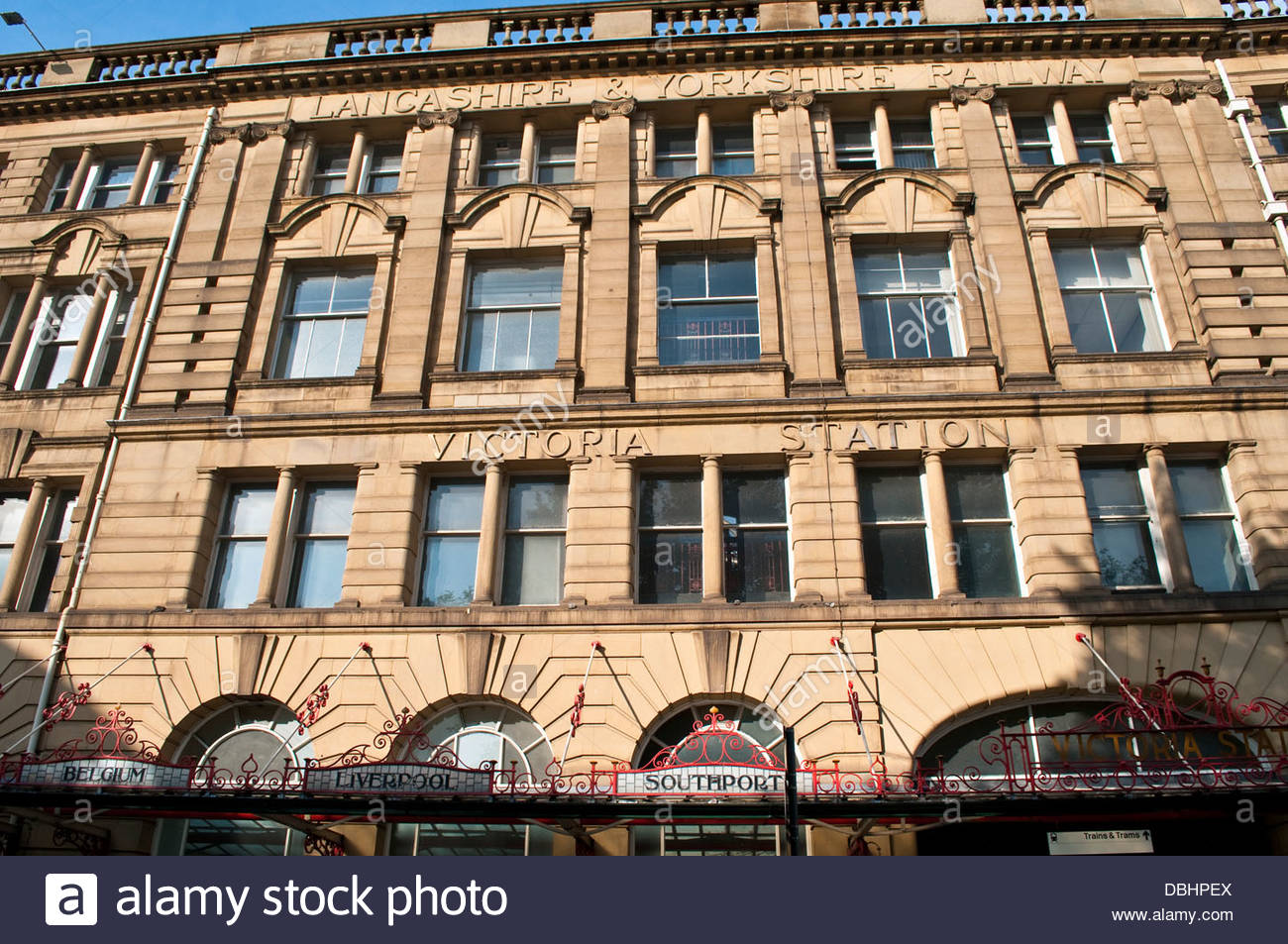 Victoria Station Stock Photos & Victoria Station Stock Images - Alamy