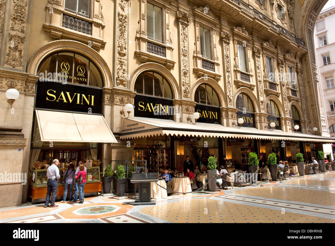 Savini restaurant in vittorio emanuele hi-res stock photography and ...