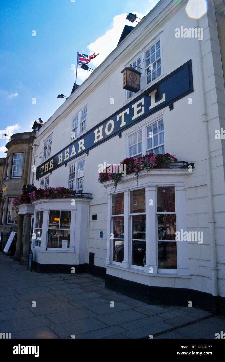 The Bear Hotel, Market Place, Devizes, Wiltshire, England Stock Photo ...