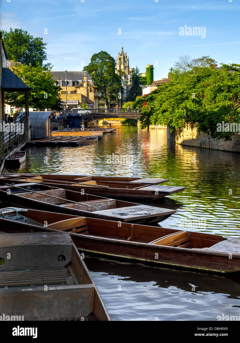 Punts in cambridge hi-res stock photography and images - Alamy